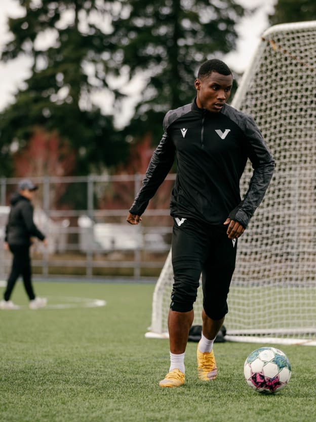 Vancouver FC add striker Emmanuel Robe